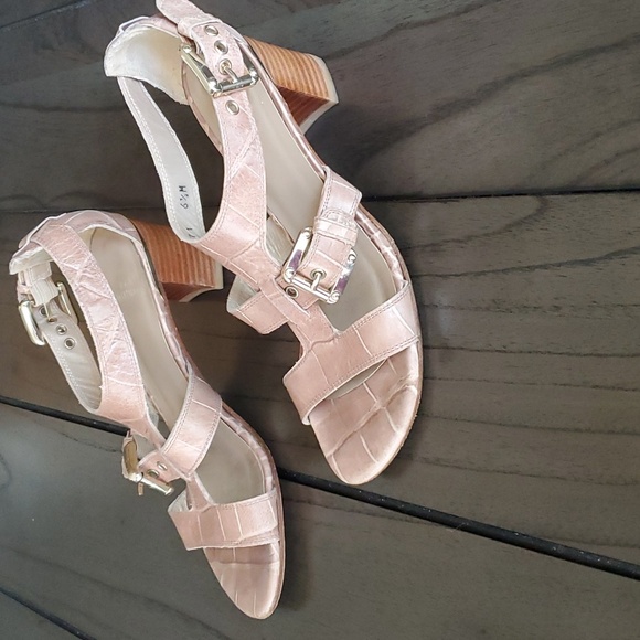 Stuart Weitzman | Shoes | Stuart Weitzman Block Heel Sandals 65 | Poshmark